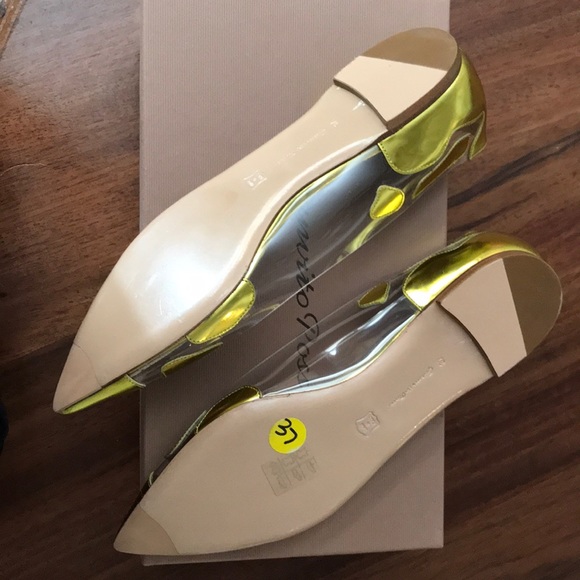 Gianvito Rossi | Shoes | Luxury Gianvito Rossi Plexi Gold Flats 37 New ...